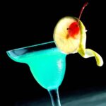 15+ Amazing Blue Curacao Cocktails - The Kitchen Everything