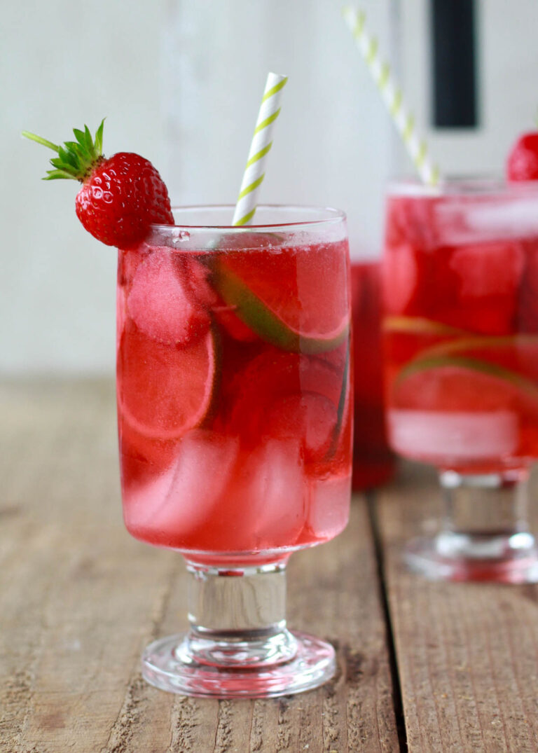 24+ Sweet & Fruity Alcoholic Drinks - The Kitchen Everything