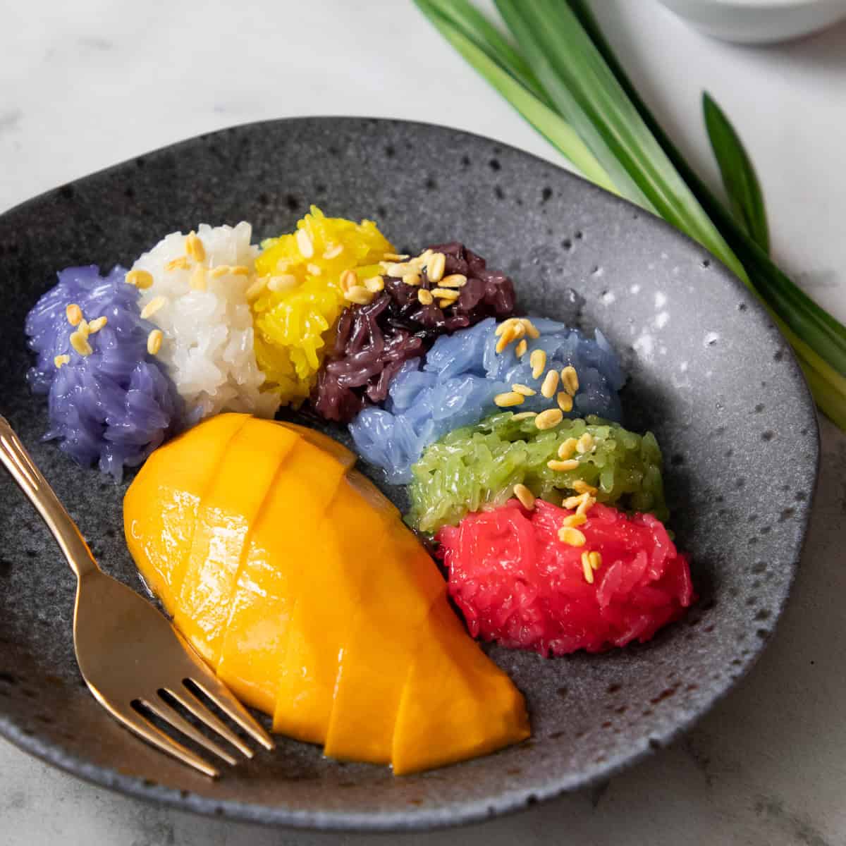 21+ Thai Desserts - The Kitchen Everything