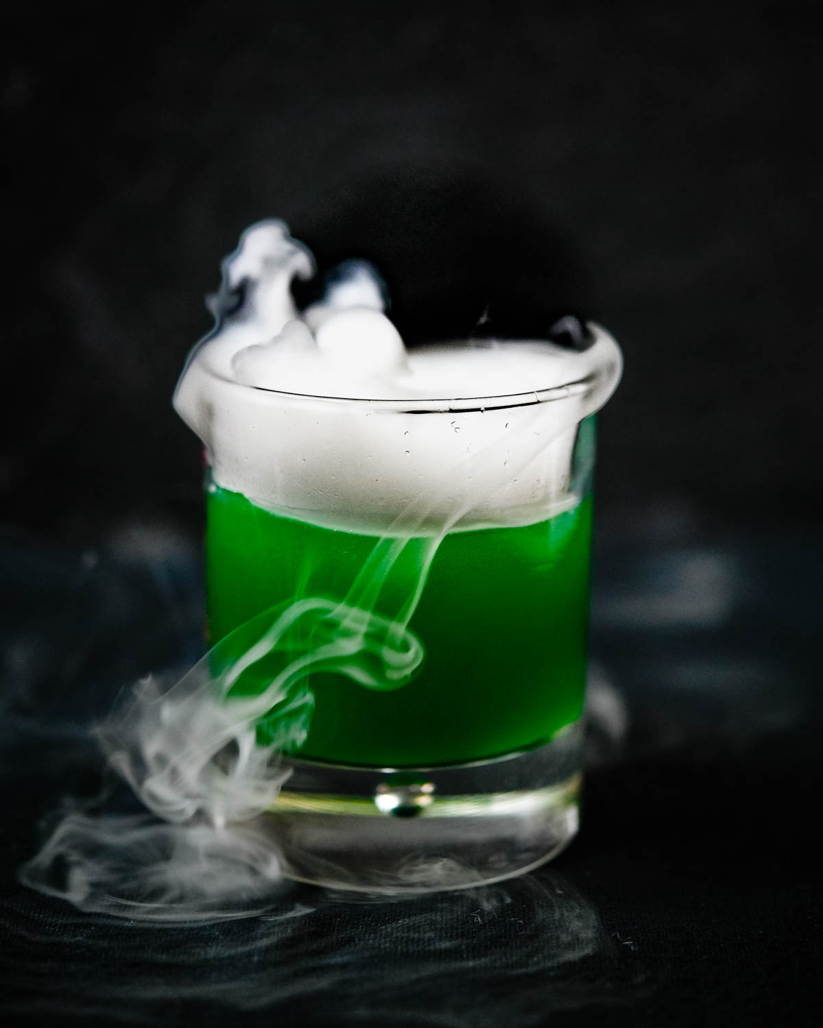 Our Best Dry Ice Drinks - The Kitchen Everything