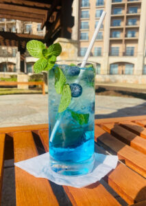 21 Best Amazing Blue Curacao Cocktails - The Kitchen Everything
