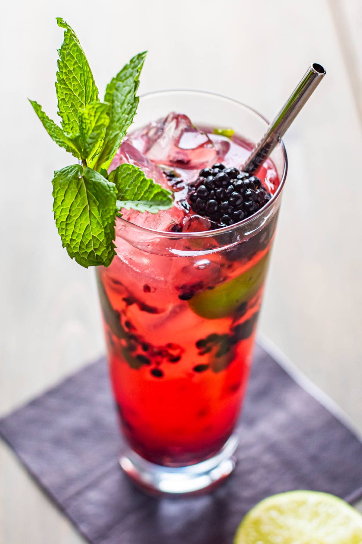 Our Best Classy Chambord Cocktails - The Kitchen Everything