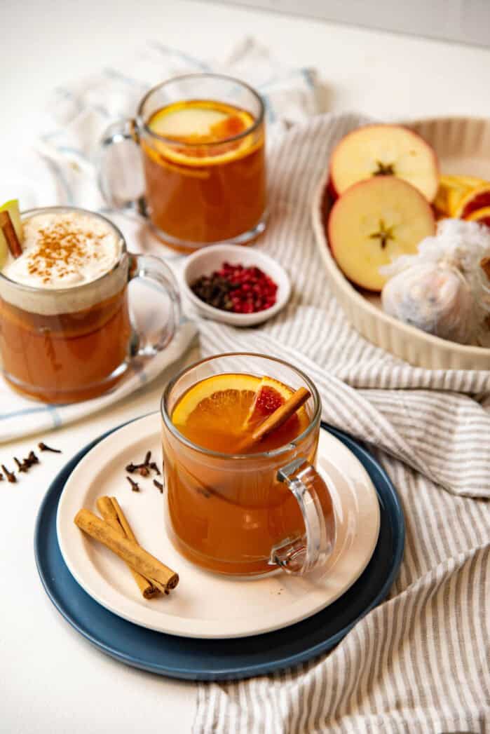 Our Best Large Batch Party Cocktails - The Kitchen Everything